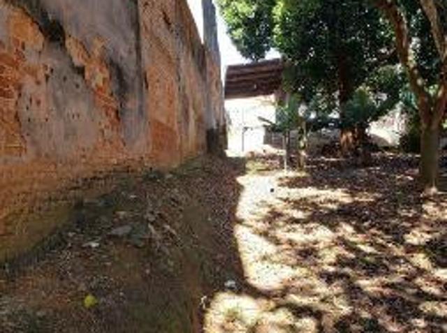 Terreno à venda na Vila Pierina com 864m²