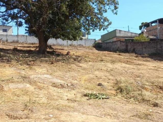 Terreno à venda na Vila Santa Luzia