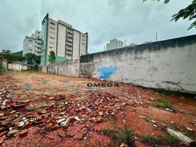 Terreno à venda nas Pitangueiras no Guarujá | Omega Imóveis