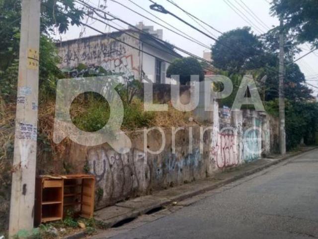 Terreno á venda SANTA TEREZINHA 320 m² ideal para construtor