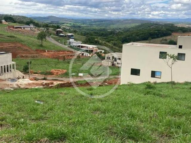 Terreno a Venda sendo 1.028 m2 Condomínio Eco Village