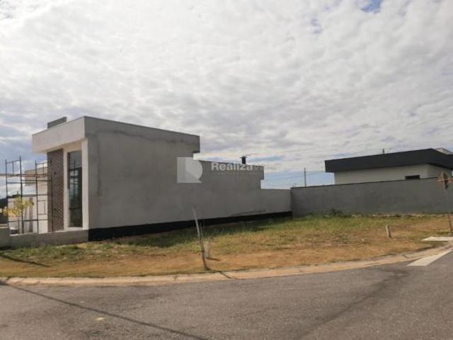 Terreno à venda PEROLA DO VALE com 263 m² de esquina
