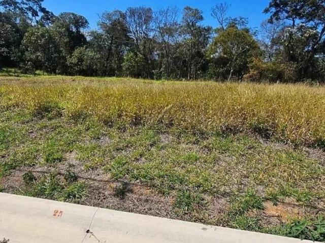 Terreno à Venda, Plano, 301M², Santo Cruzeiro, Piracaia, SP