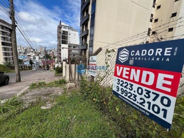Terreno a venda próximo a CIC com 653m²