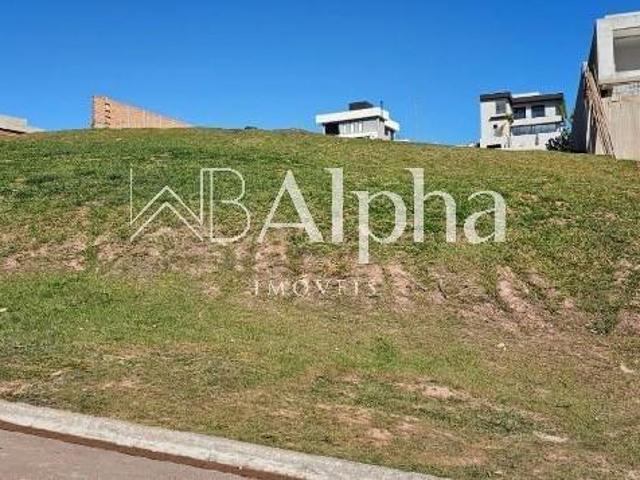 Terreno aclive à venda no Residencial Ithayê em Alphaville
