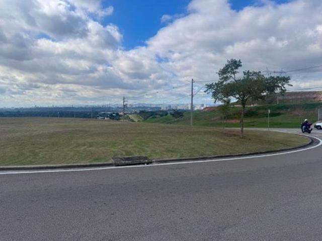 TERRENO ALPHAVILLE COMERCIAL