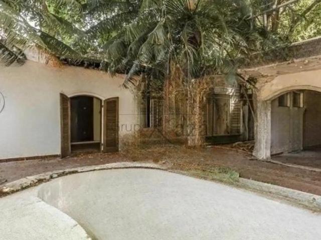 Terreno Alto de Pinheiros 536m²