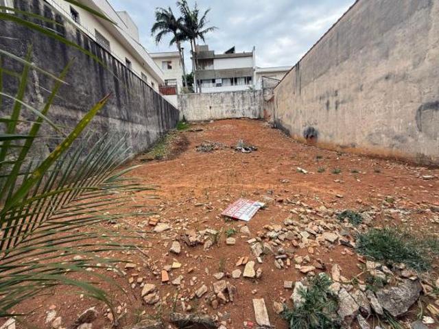 Terreno Alto padrão com 250 m² a venda, Jardim Avelino