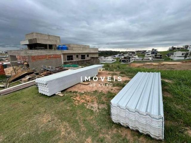 Terreno amplo à venda no condomínio Reserva Saint Paul