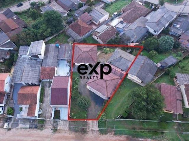 TERRENO AMPLO COM 646,75 M2,COM 3 CASAS EM ALMIRANTE TAMANDARE
