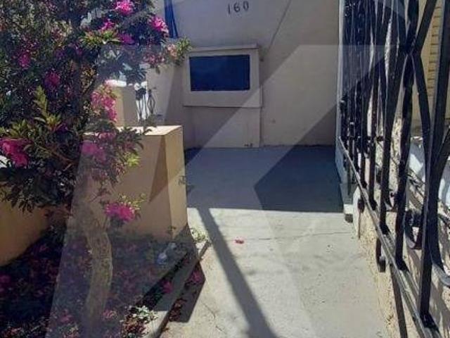 Terreno Amplo com 2 Casas com Quintal Vila Gustavo