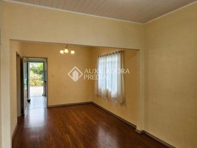 Terreno Amplo com Casa e Pomar Excelente Oportunidade