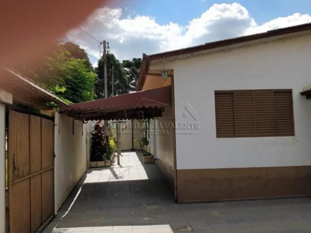 Terreno Amplo de Esquina com Casa – 407 m² | Bonfi