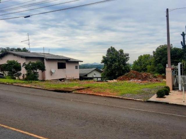 Terreno Amplo e Bem Localizado