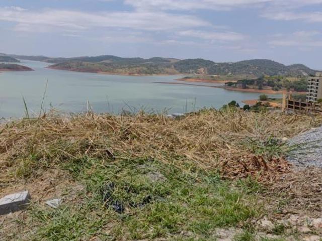 TERRENO AMPLO, EM EXCELENTE LOCALIZAÇÃO, COM VISTA PARA REPRESA, NO CONDOMÍNIO AGUAS DE IGARATA, EM
