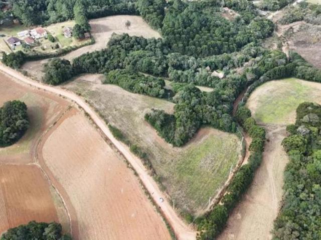 Terreno/ Área em CAMPO MAGRO com 60.617,47m²