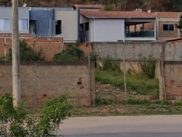 TERRENO BAIRRO CASTRO PIRES