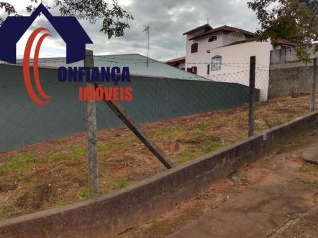 Terreno com 286 m² à venda no Bairro do Engenho