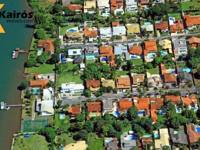 Terreno beira lago ponta de picolé. Inf.: 61 9.8300 2010