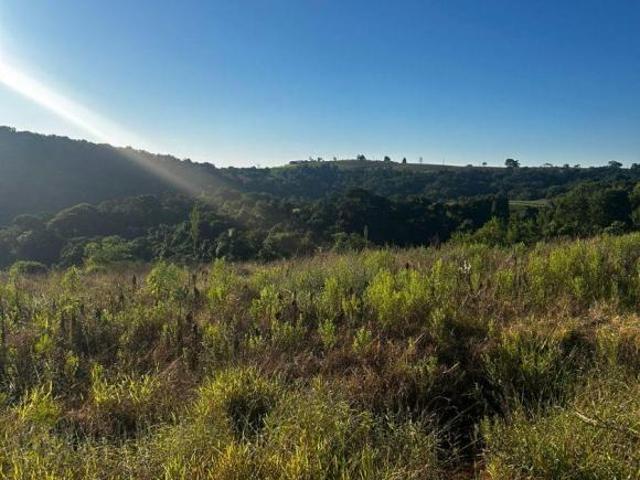 Terreno bem localizado em Ibiúna com 1000m²