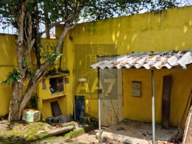 TERRENO BOM PARA CONSTRUTOR