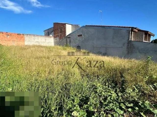Terreno Campos de São José 316m² Estuda permuta