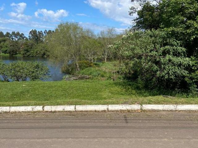 Terreno central em Passa Sete