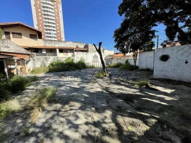 Terreno Centro Jacareí 600m²