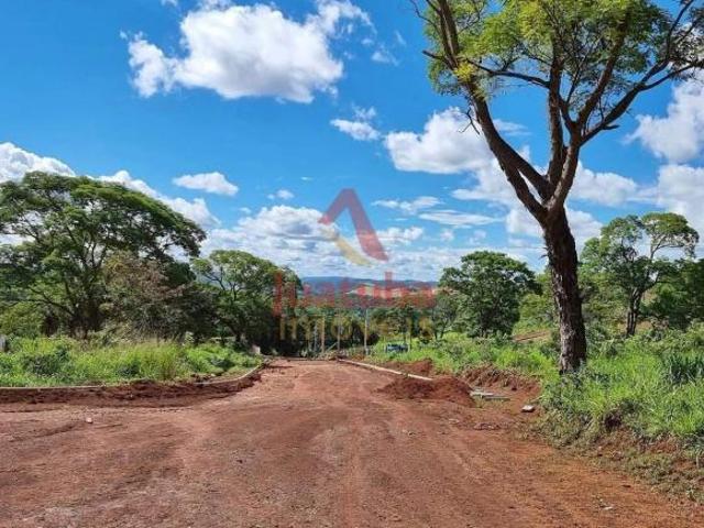 Terreno / Chácara à Venda no Condomínio Capela Nova, em Mateus Leme | JUATUBA IMÓVEIS