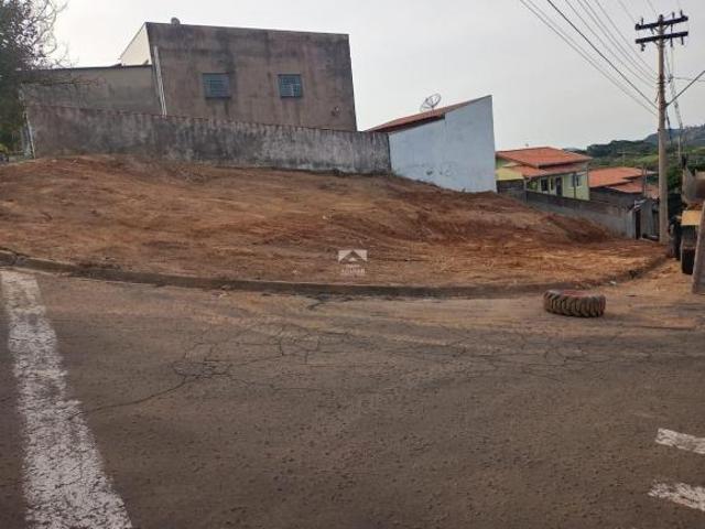 Terreno com 412 m² à venda em Valinhos