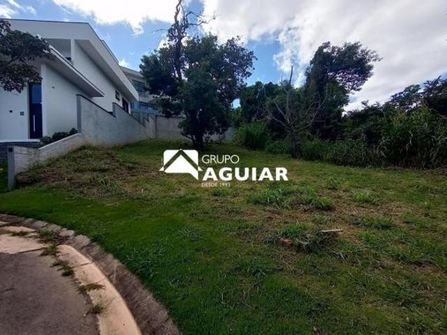 Terreno com 420 m² à venda em Valinhos