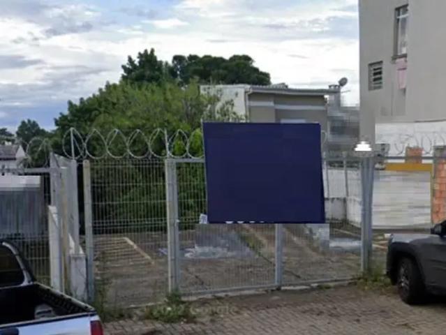 Terreno com 429m² na Protásio Alves