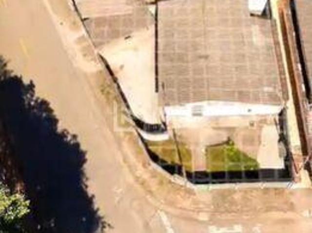 Terreno com 450 m² no Bom Retiro – Ideal para Construtores