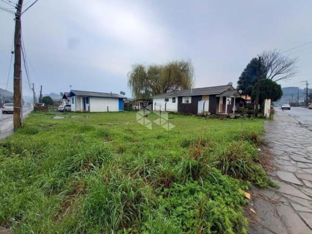 Terreno com 453m², plano, no Bairro São Luis em Canela