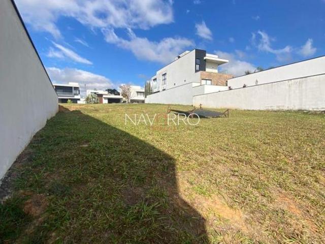 Terreno com 457 m², à venda no condomínio Alphaville Nova Esplanada