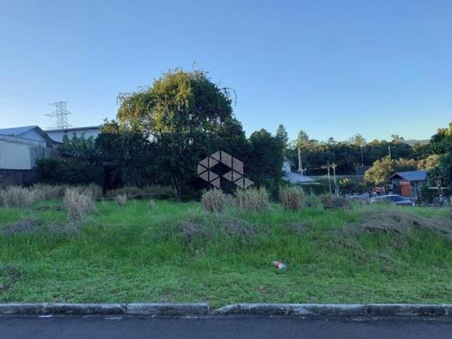 Terreno com 468m2 em declive em bairro nobre da cidade