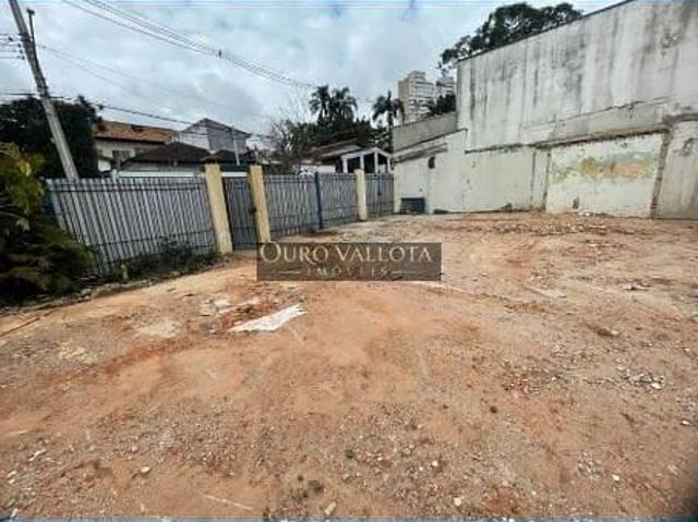 Terreno com 468m²