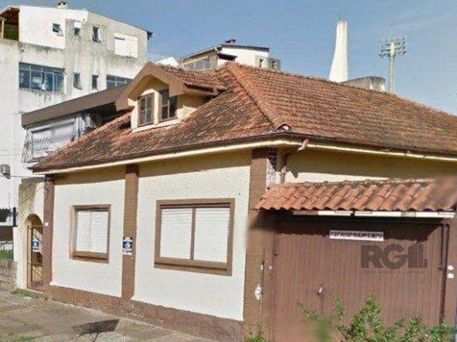 Terreno com 484m² privativos, ótima localização
