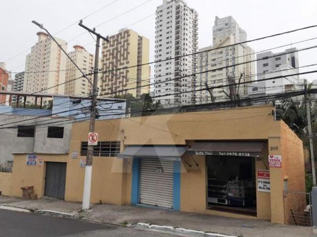 Terreno com 498 m2 de área total na Água Fria