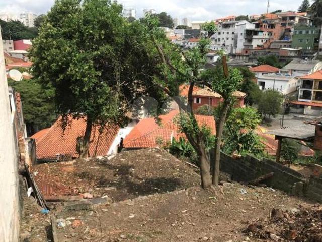 Terreno com 4 quartos à venda em Jardim bonfiglioli SP