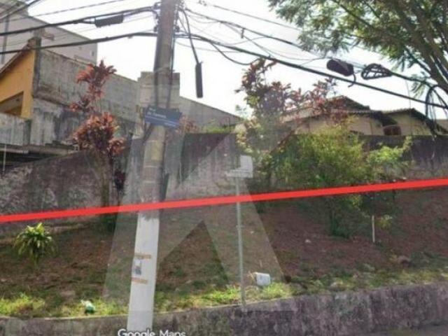Terreno com 500m² há 500m do Metrô