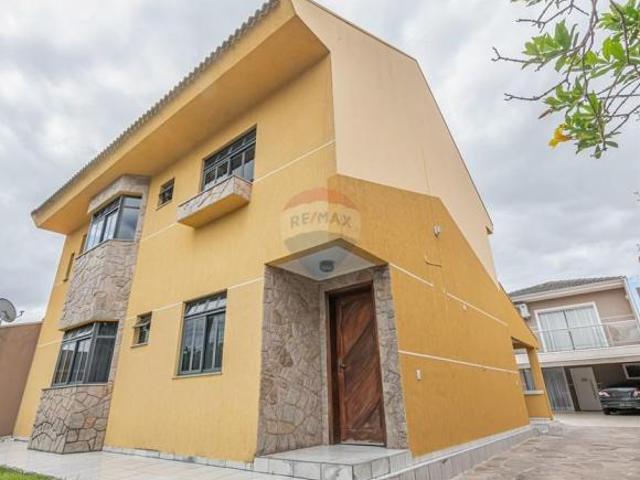 Terreno com 522 m² com Duas Casas no Fanny ideal para Morar e Investir