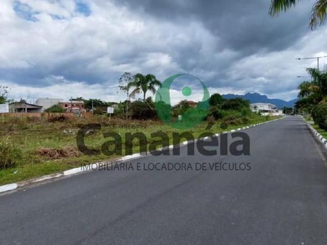 Terreno com 525 m2 na Avenida Pinta Retiro das Caravelas Cananéia / SP