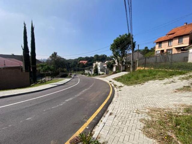 Terreno com 543m2 no São Lourenço. Curitiba PR