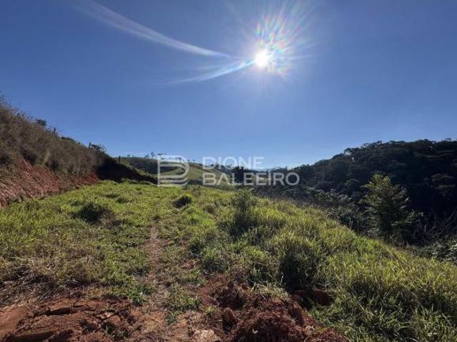 Terreno com 5.000 m² e vista em Santo Antônio do Pinhal