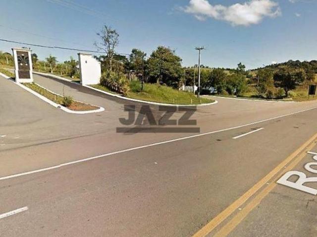 Terreno com 600 m² à venda em Bragança Paulista/SP