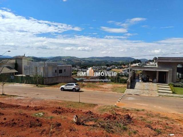 Terreno com 600 m² dentro de Condomínio formado na cidade de Atibaia SP