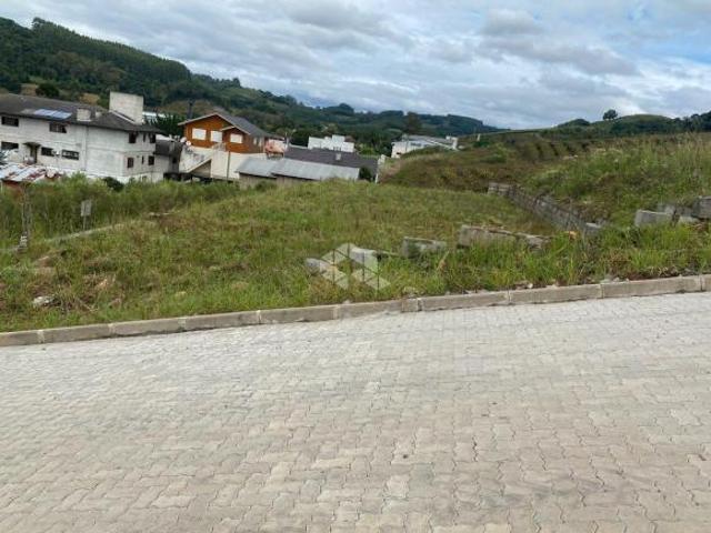 Terreno com 604,50 m2 em Vila Jansen