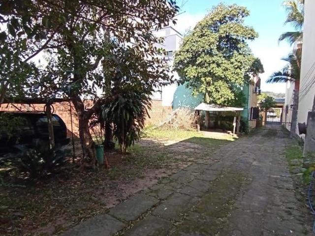 Terreno com 750m² na Av. Otto Niemeyer, bairro Camaquã