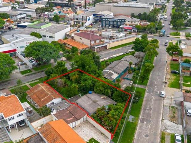 Terreno com 763 Metros,com 2 frentes no Boqueirão Curitiba/PR